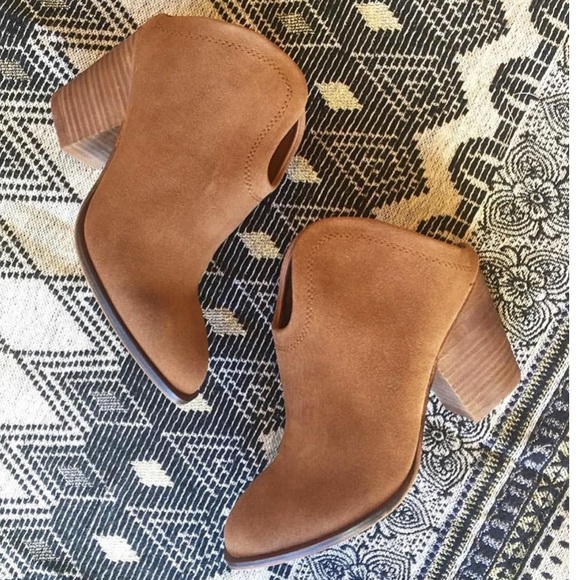 Chinese Laundry | Shoes | Saddle Distressed Closed Toe Block Heel Mule ...